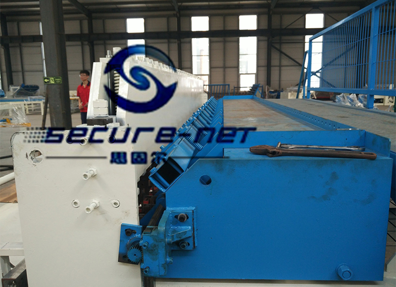 CNC 358 Anti-climb Security Welded Wire Mesh Fence Panel Making Machine ...